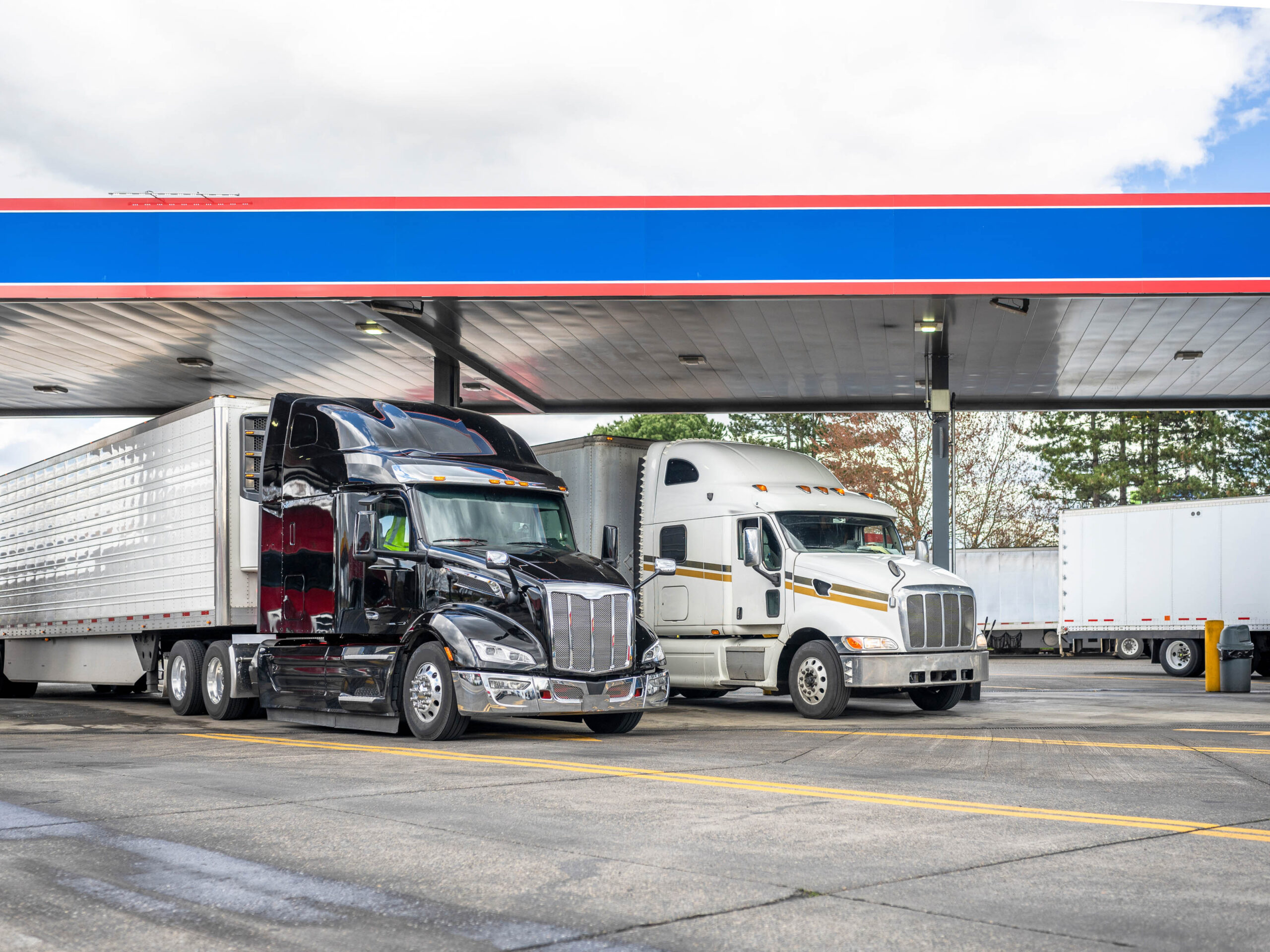 Truck Stops vs. Rest Areas | Phoenix Truck Driving Institute